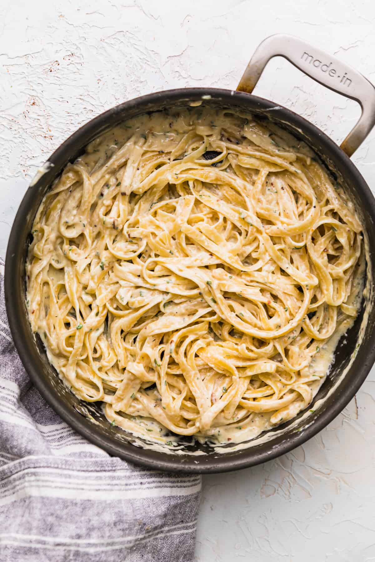 Creamy Fettuccine Alfredo - The Defined Dish